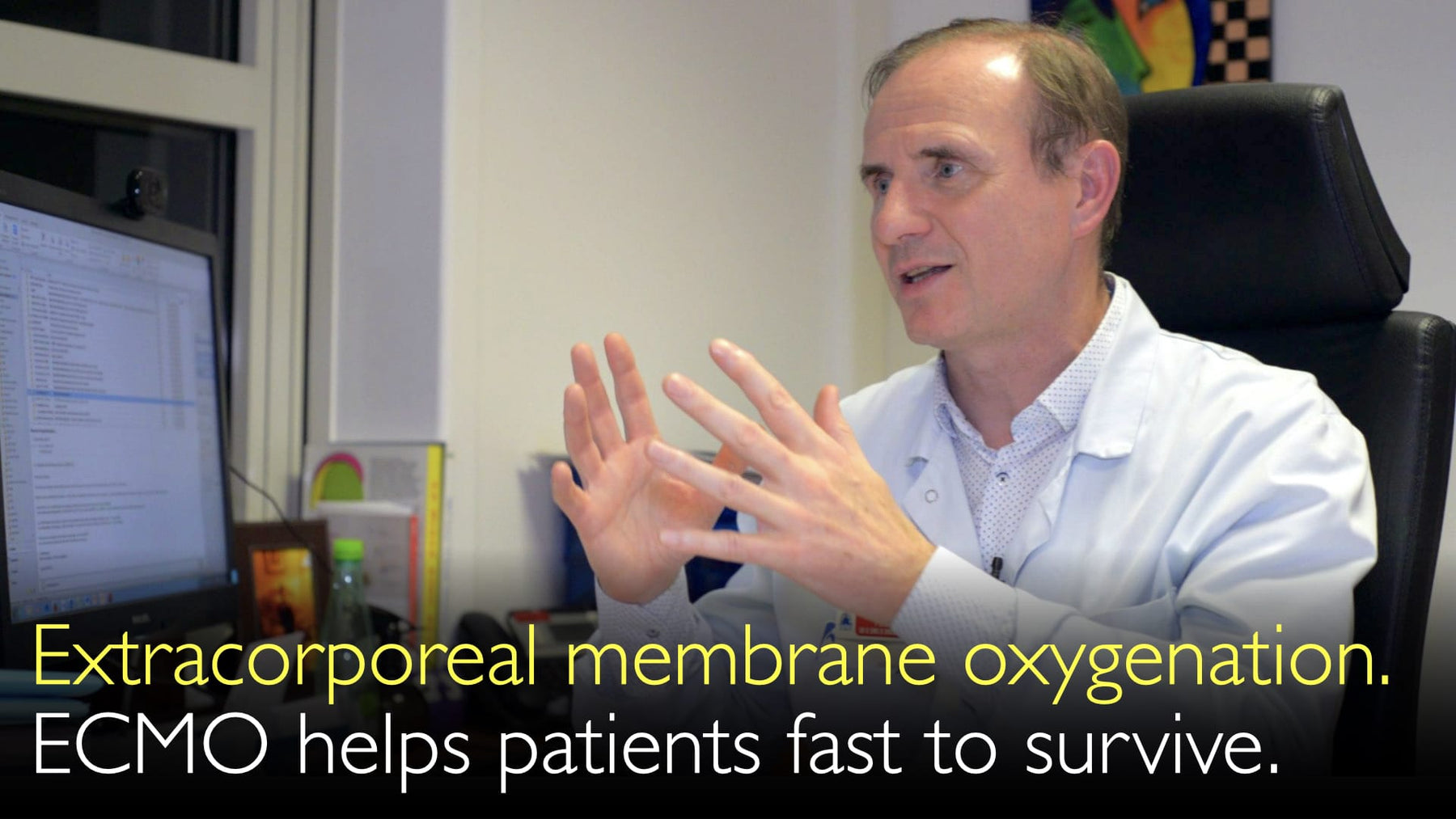 Extracorporeal membrane oxygenation. ECMO helps cardiac arrest patient ...